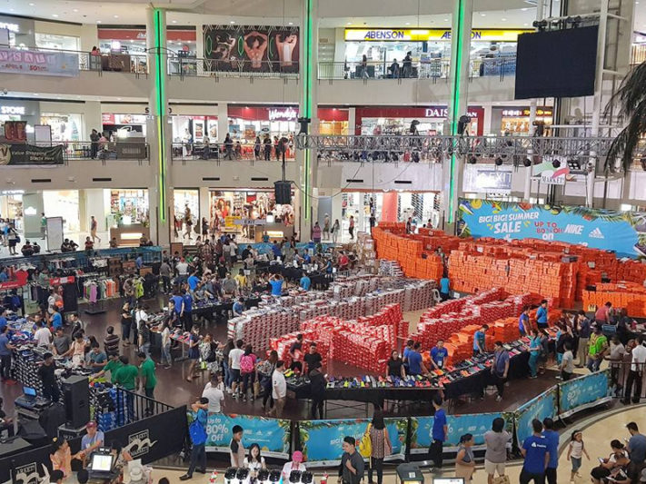 5 best shopping malls in BGC - StayHere