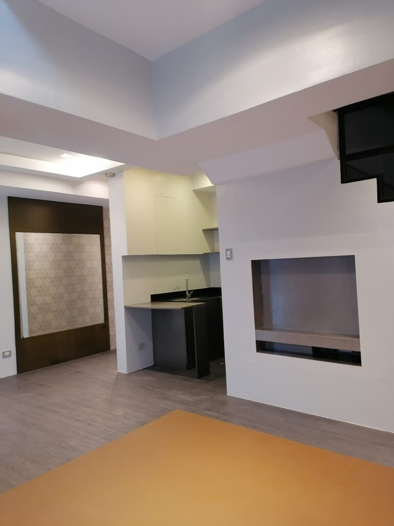 10th W Tower Residences - StayHere