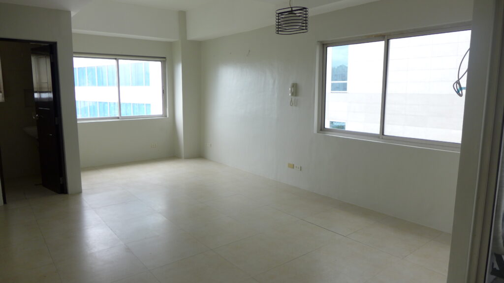 14th W Tower Residences - StayHere
